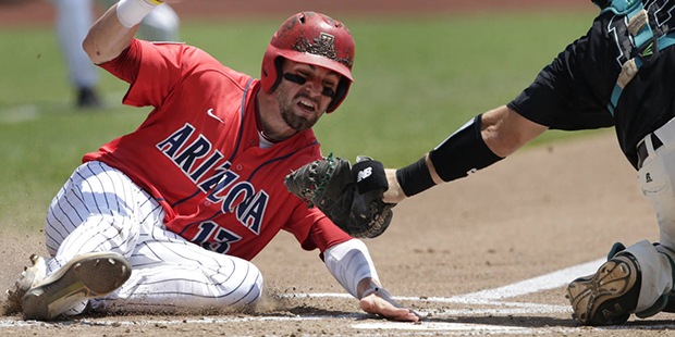 Wildcats on tough end of questionable call in World Series