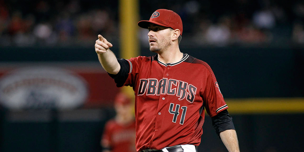 Emotional Daniel Hudson wins D-backs' season finale