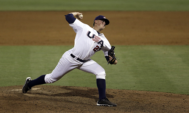 Diamondbacks trade pitching prospect Ryan Burr to White Sox