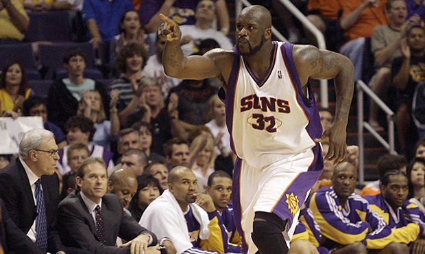Shaquille O'Neal spent how much at a Phoenix Walmart?