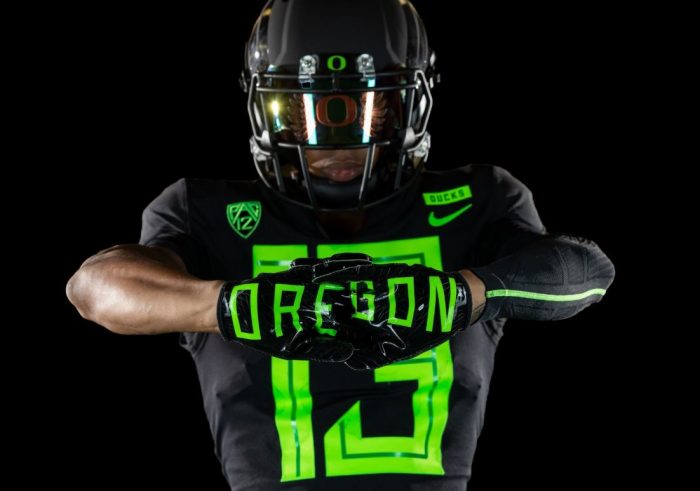 Oregon Ducks release wacky 2018 football uniforms