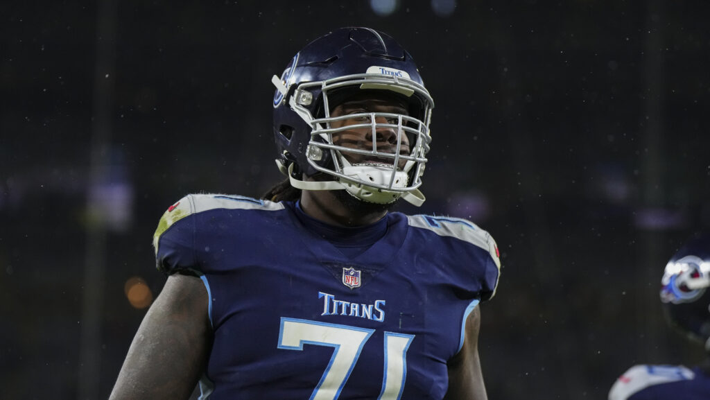 Former Titans OL Dennis Daley, Cardinals agree on 2-year deal
