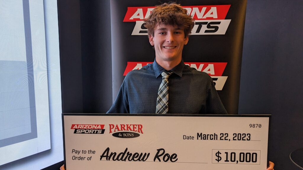 Roe named Arizona Sports and Parker & Sons Character Counts winner