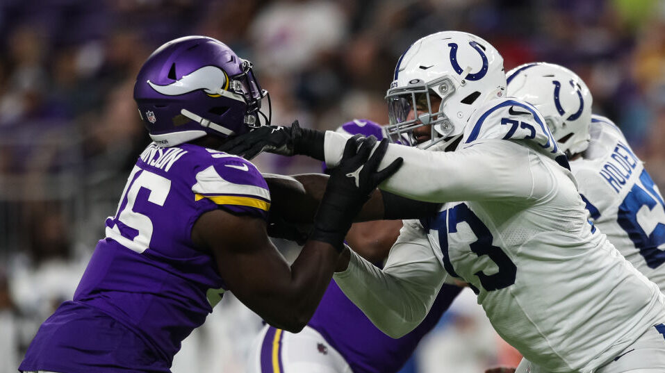 Arizona Cardinals release OT Julién Davenport, S Josh Thomas