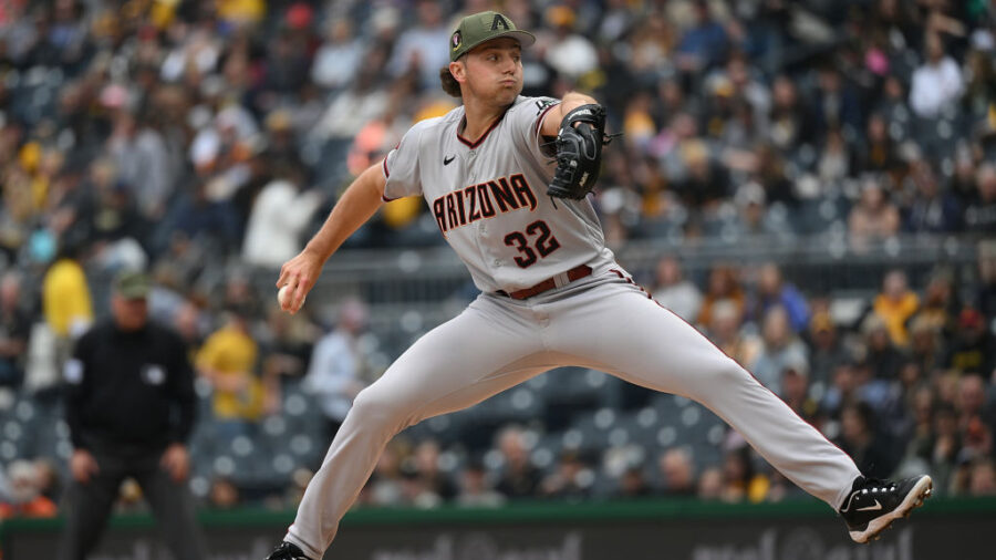 D-backs' Brent Strom remains bullish on RHP Brandon Pfaadt