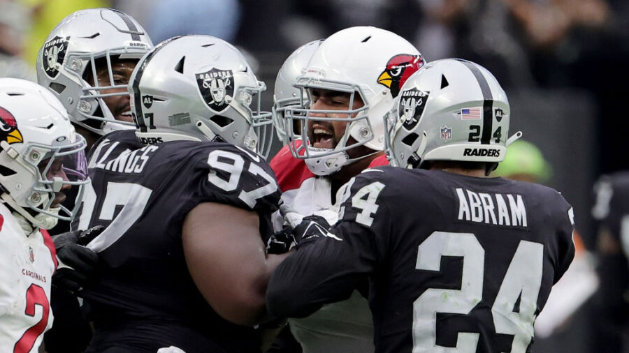 Wolf's advice: Will Hernandez gets into scuffle with Mack Wilson Sr.