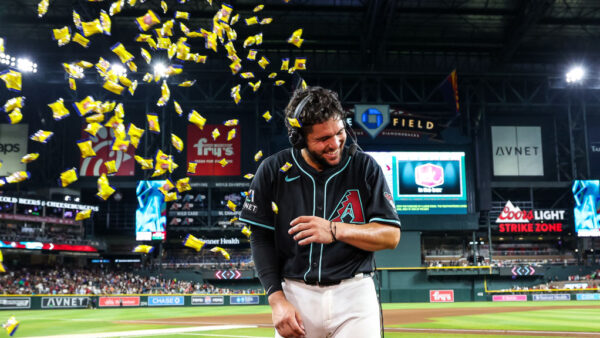 Diamondbacks C Adrian Del Castillo's 1st HR walks off Phillies