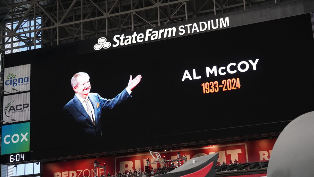 Valley play-by-play community honors late Suns voice Al McCoy
