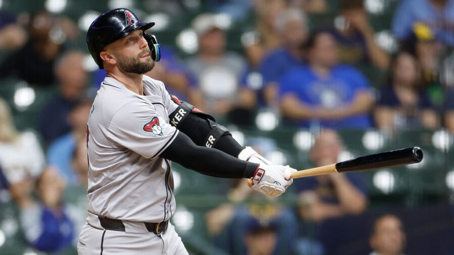 Christian Walker a free agent after 8 years on Diamondbacks