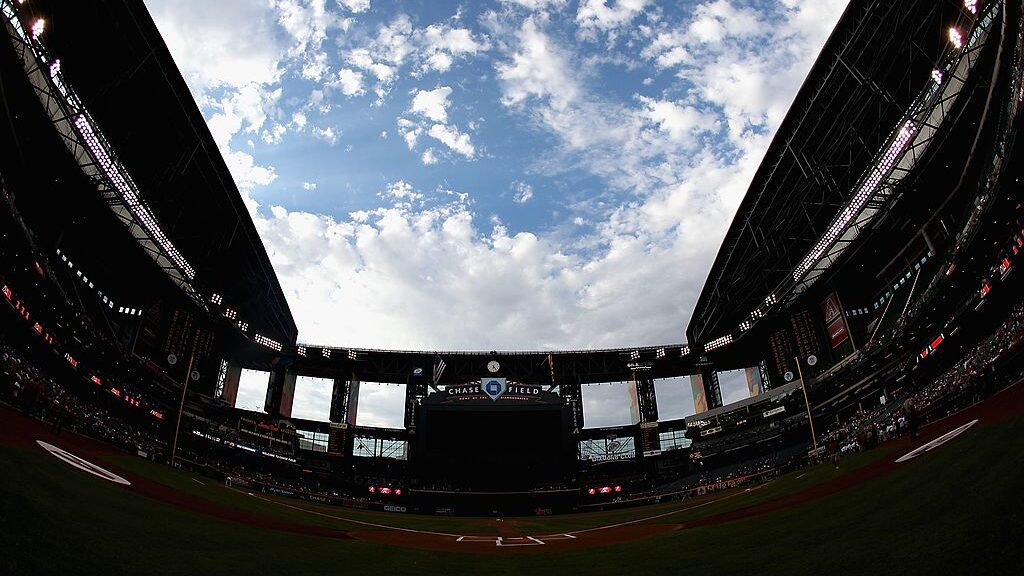 Diamondbacks provide update on Chase Field bill, roof status
