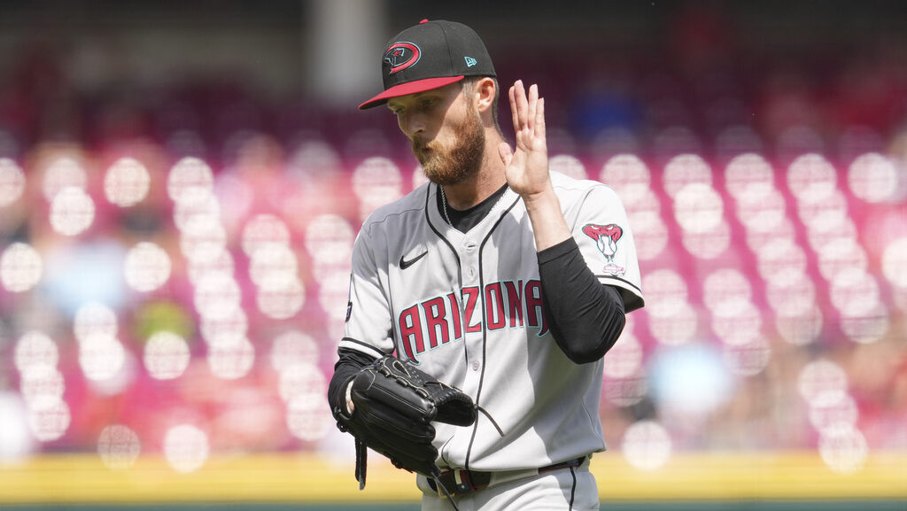 D-backs' Kyle Backhus gave MLB path a shot, and made it
