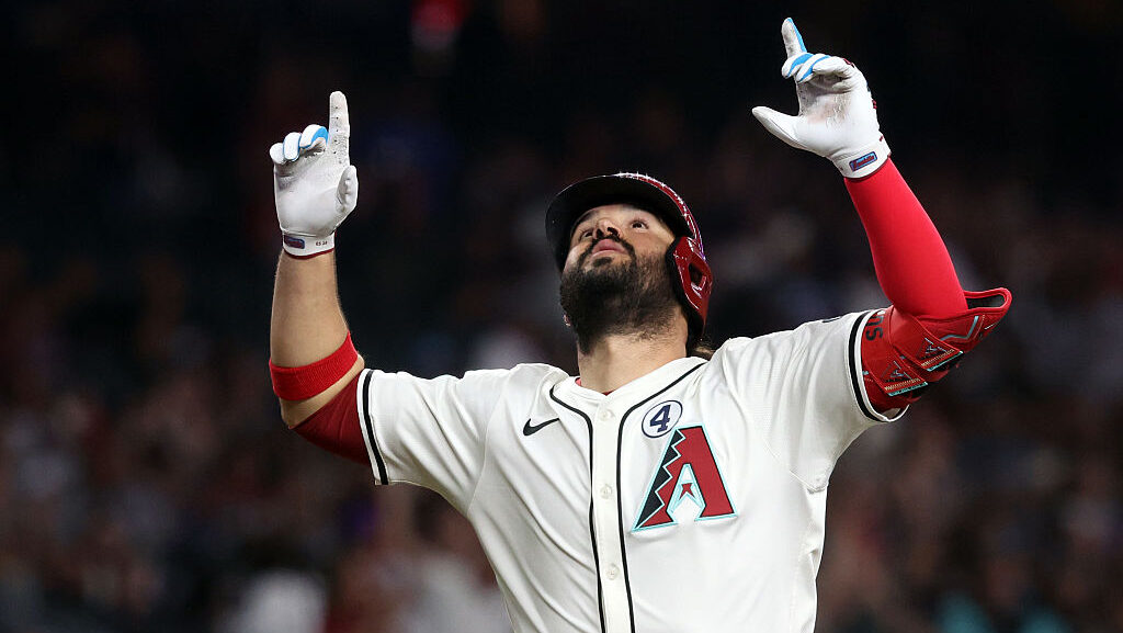 Eugenio Suarez hits farthest Diamondbacks home run in years