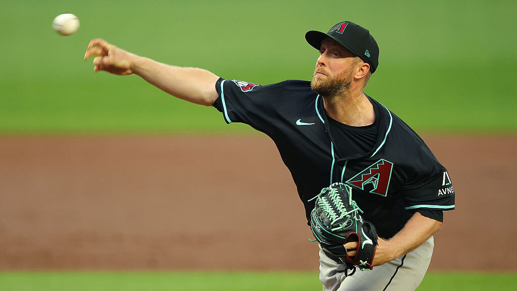 Suns star Kevin Durant wins 2024-25 Magic Johnson Award