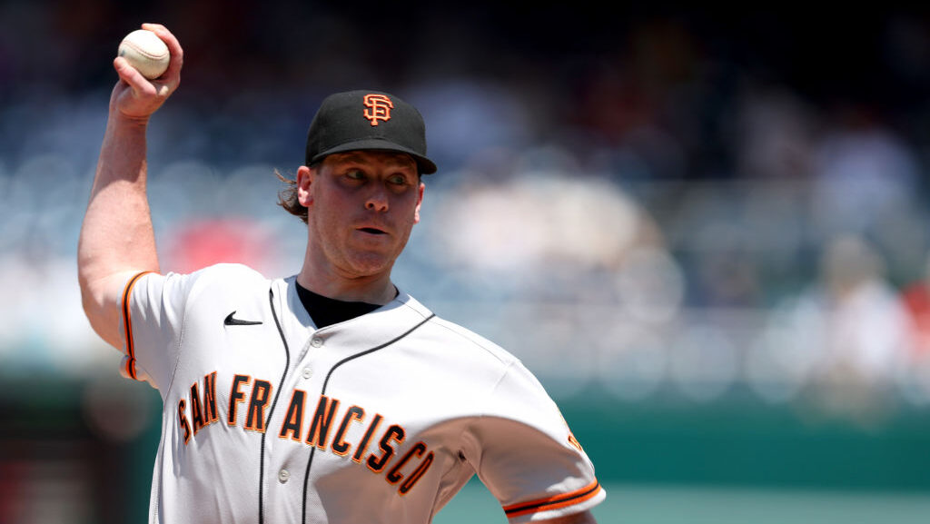 Diamondbacks sign Anthony DeSclafani, option Bryce Jarvis