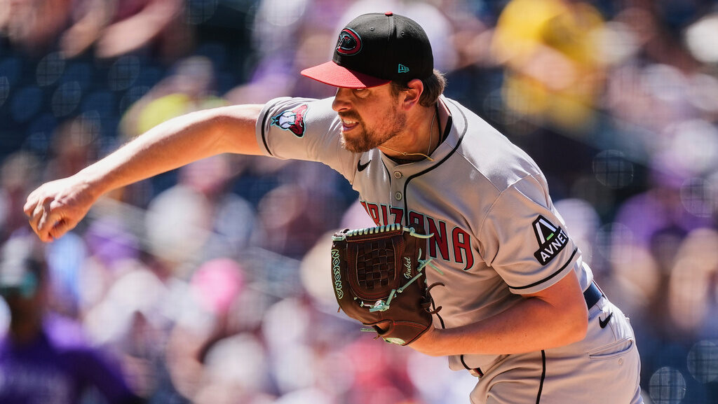 D-backs' Kevin Ginkel moved to 60-day IL to end season