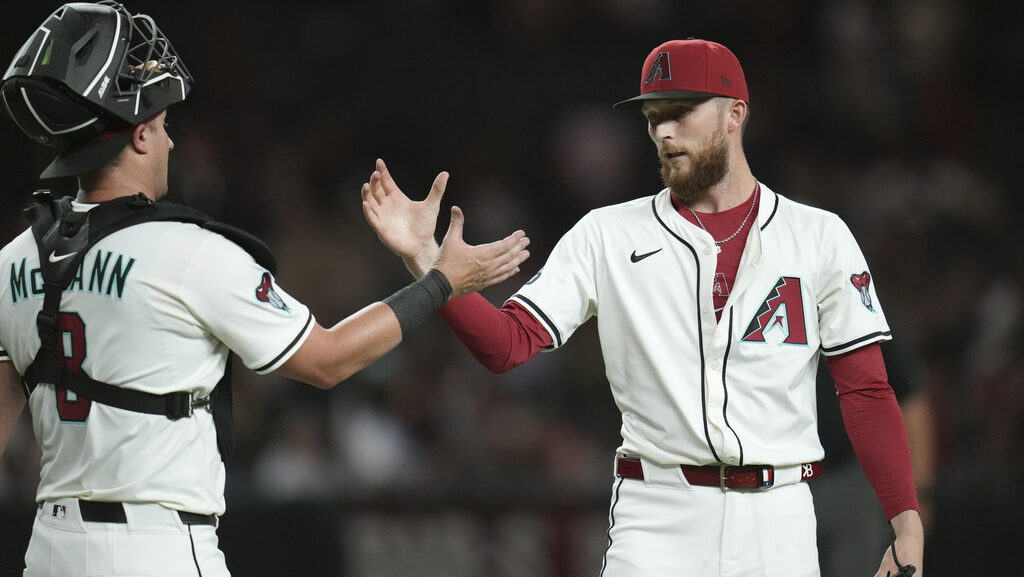 Diamondbacks tie MLB record for pitchers recording a save